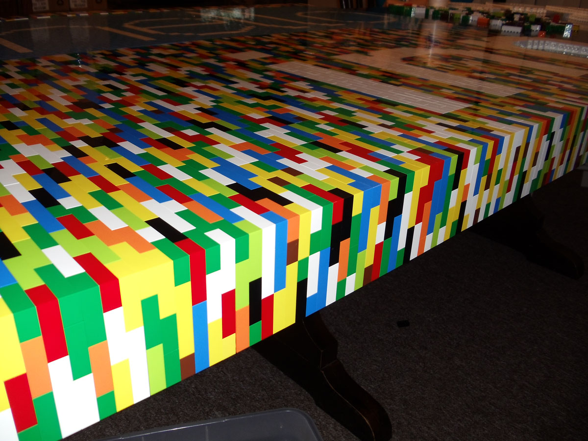 Custom Lego Conference Table – BrickFan.net